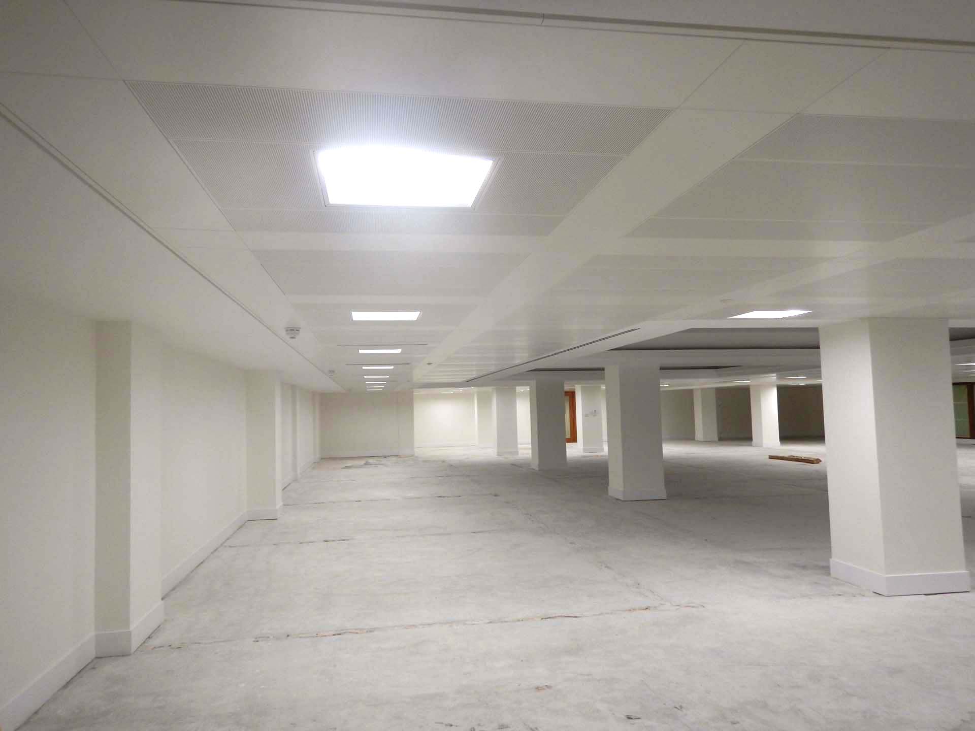 Suspended ceilings in Commercial Warehouse - Dryline
