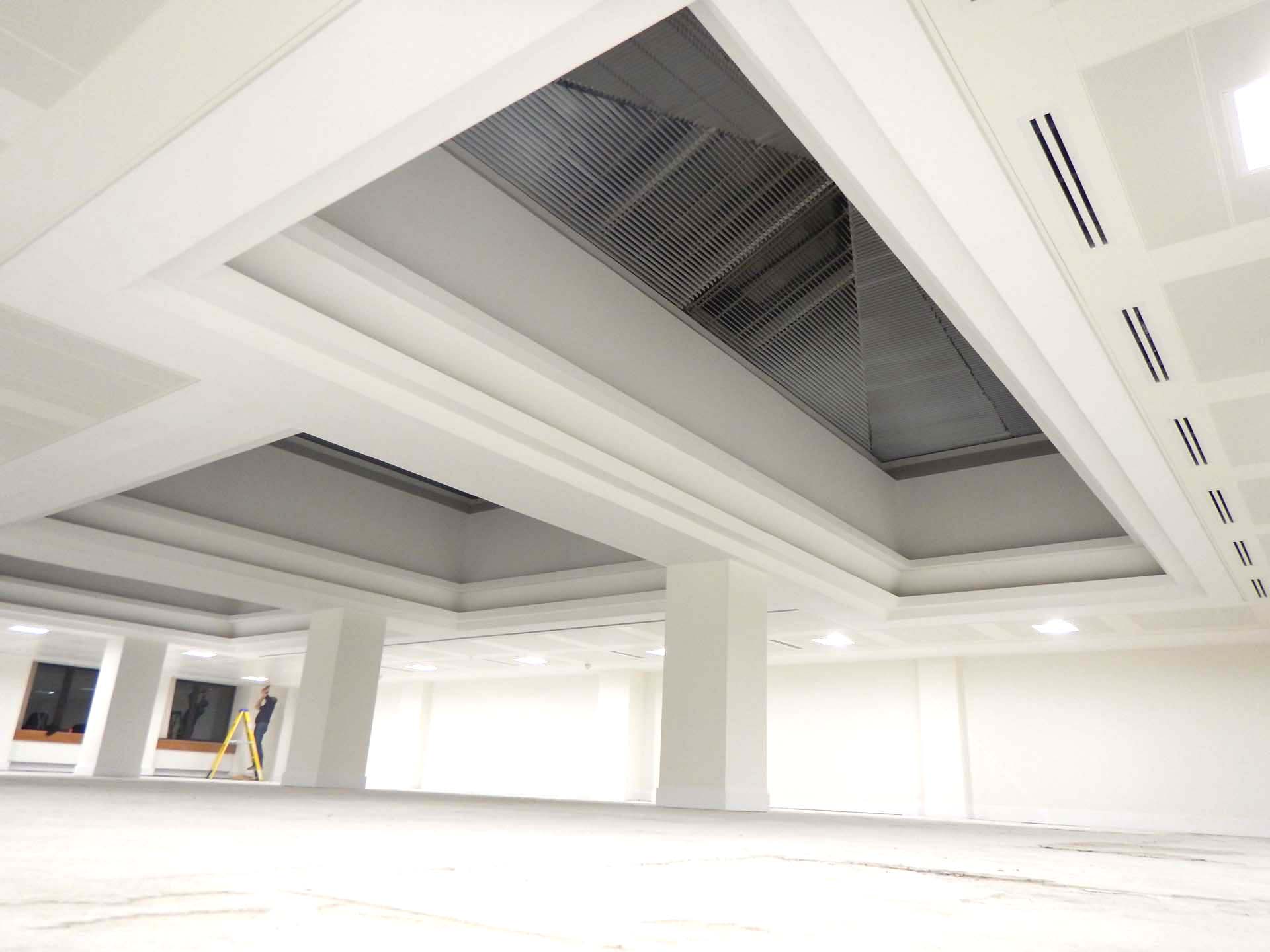 Suspended ceilings in Commercial Warehouse - Dryline