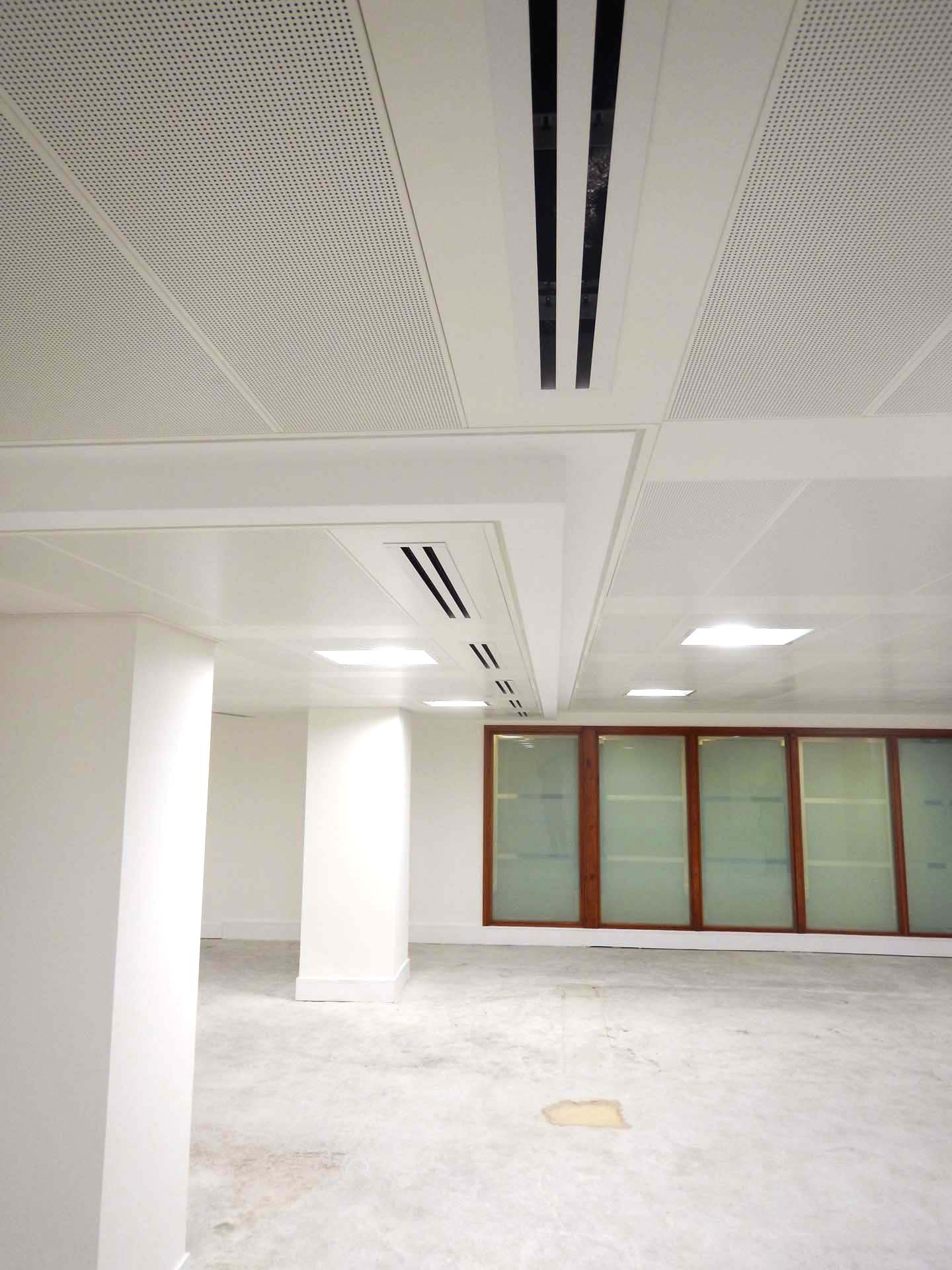 Suspended ceilings in Commercial Warehouse - Dryline