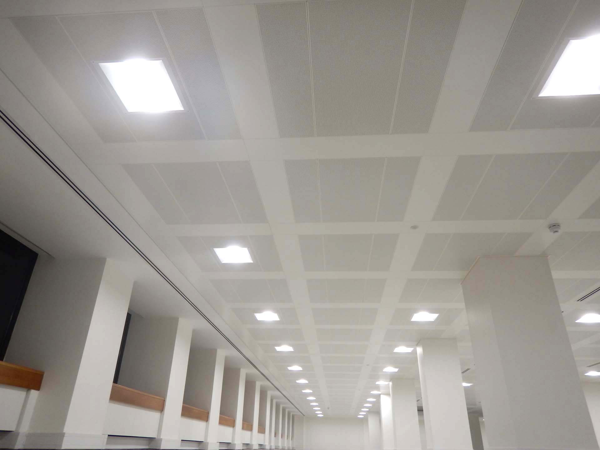 Suspended ceilings in Commercial Warehouse - Dryline